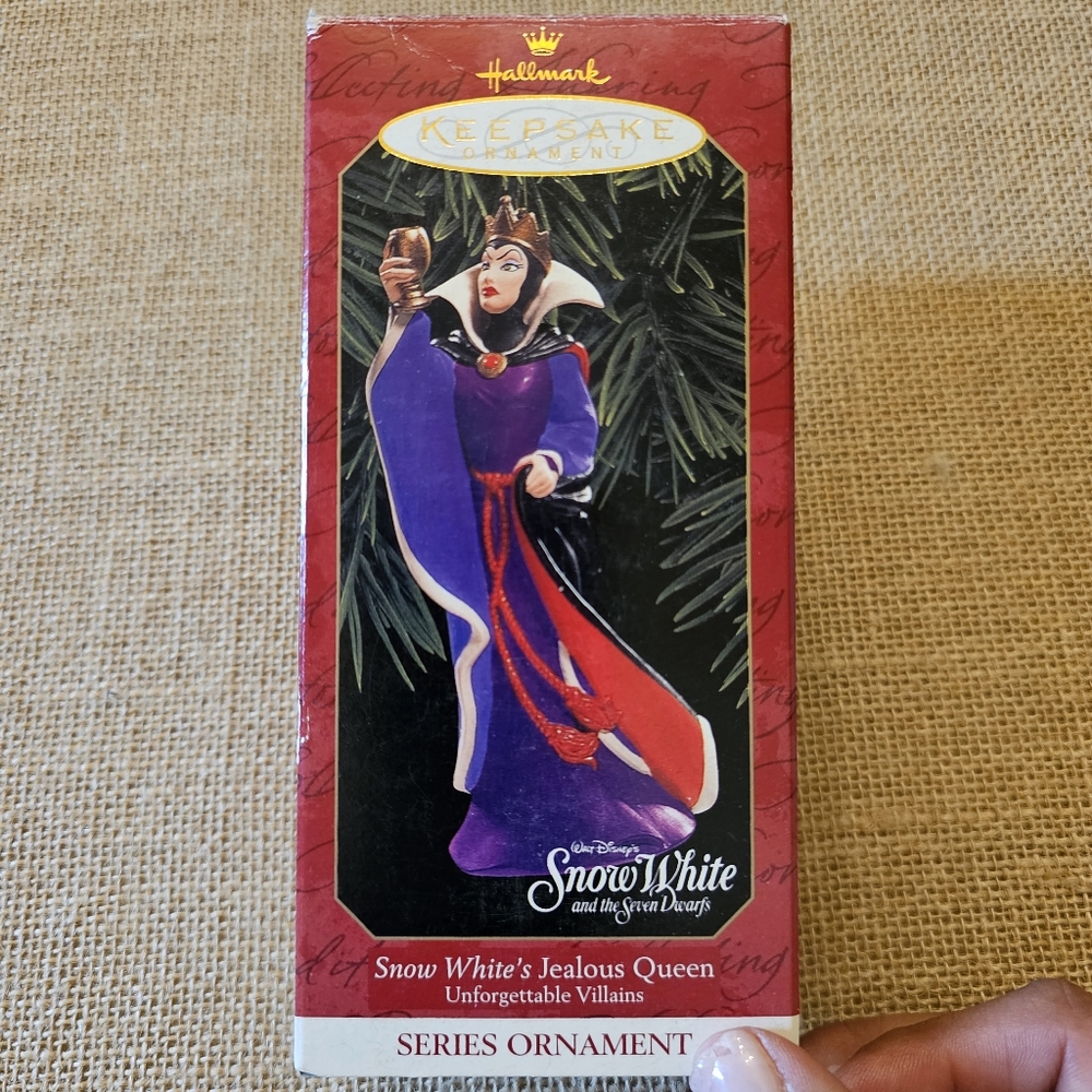 Disney Snow White Jealous Queen Villian Christmas Orn… - Gem
